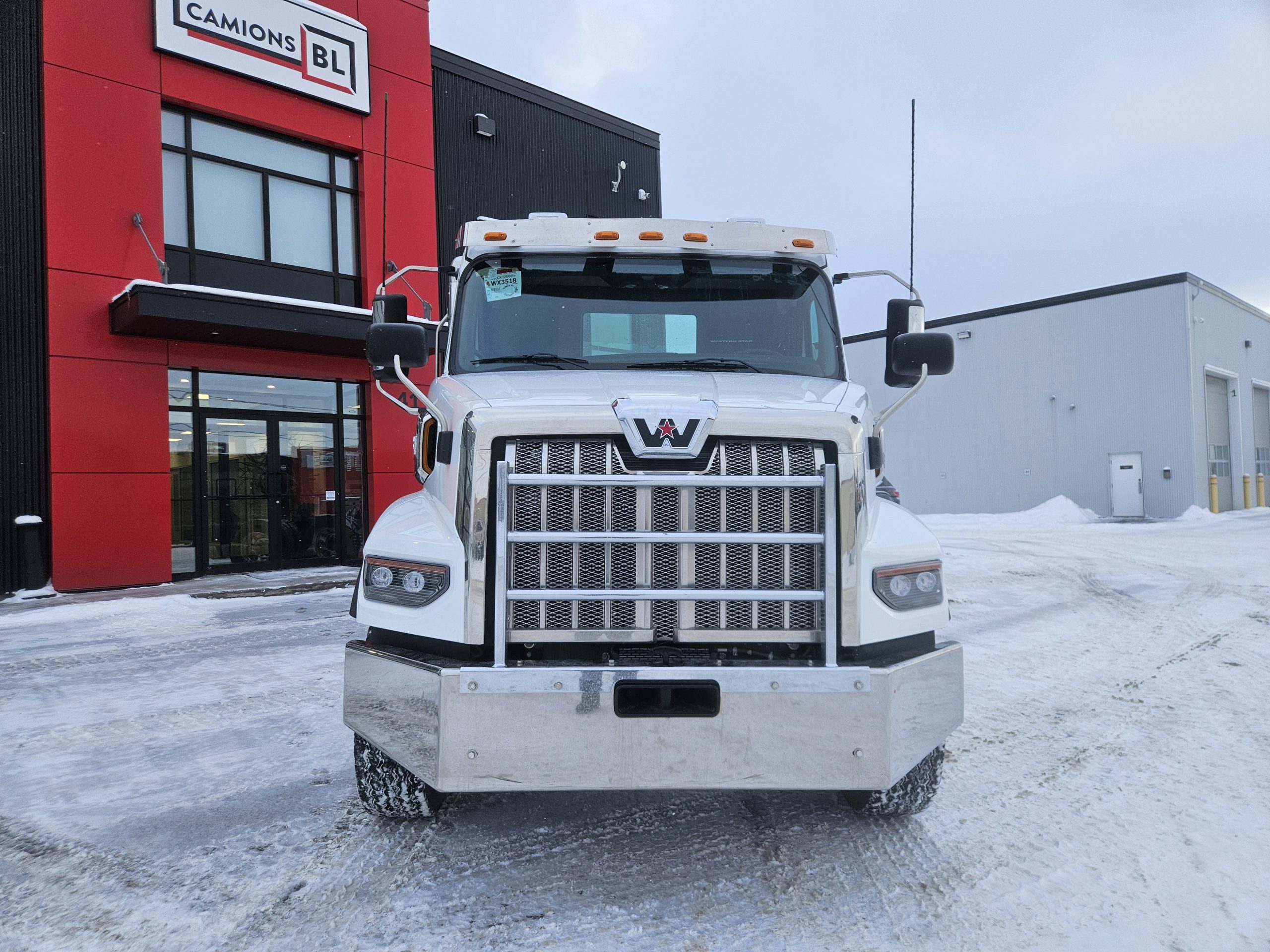 WX3518 2026 Western Star 47X - Camions BL